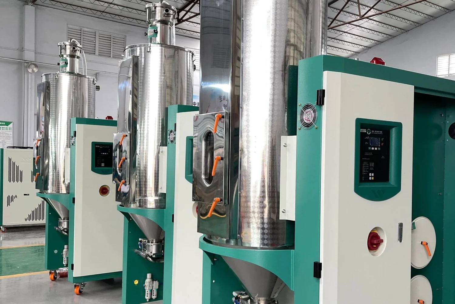 Plastics Auxiliary Machines | Auxiliary Equipment Supplier