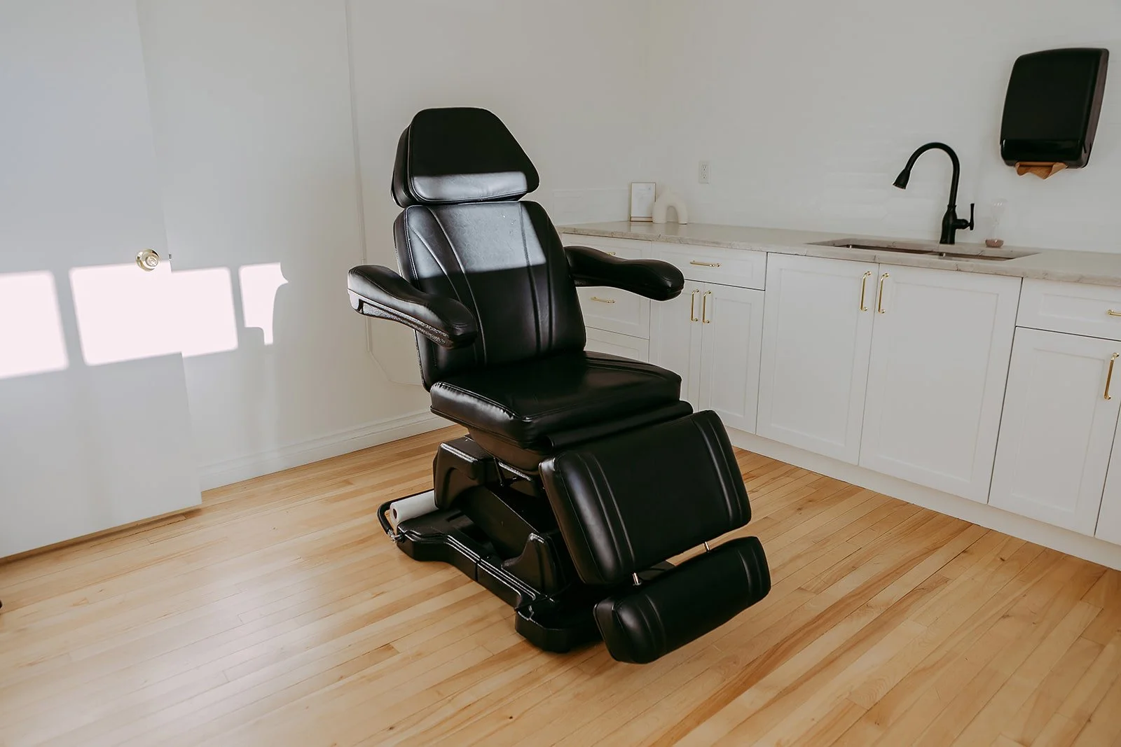 Aerolase Neo Elite | Laser Treatment — NINA Aesthetics