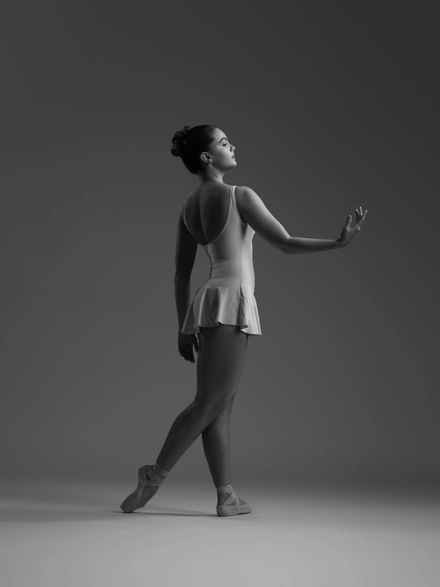 How To Pose For Dance Photos — Lumosco Photo