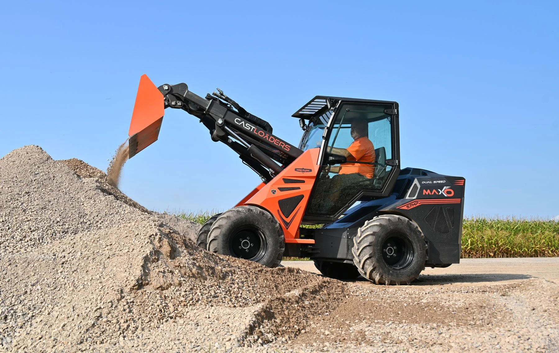 Cast Loaders Canada - Mini Articulated Loaders