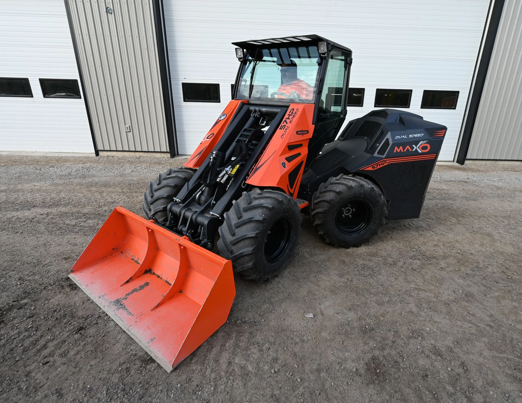 Cast Loaders Canada - Mini Articulated Loaders