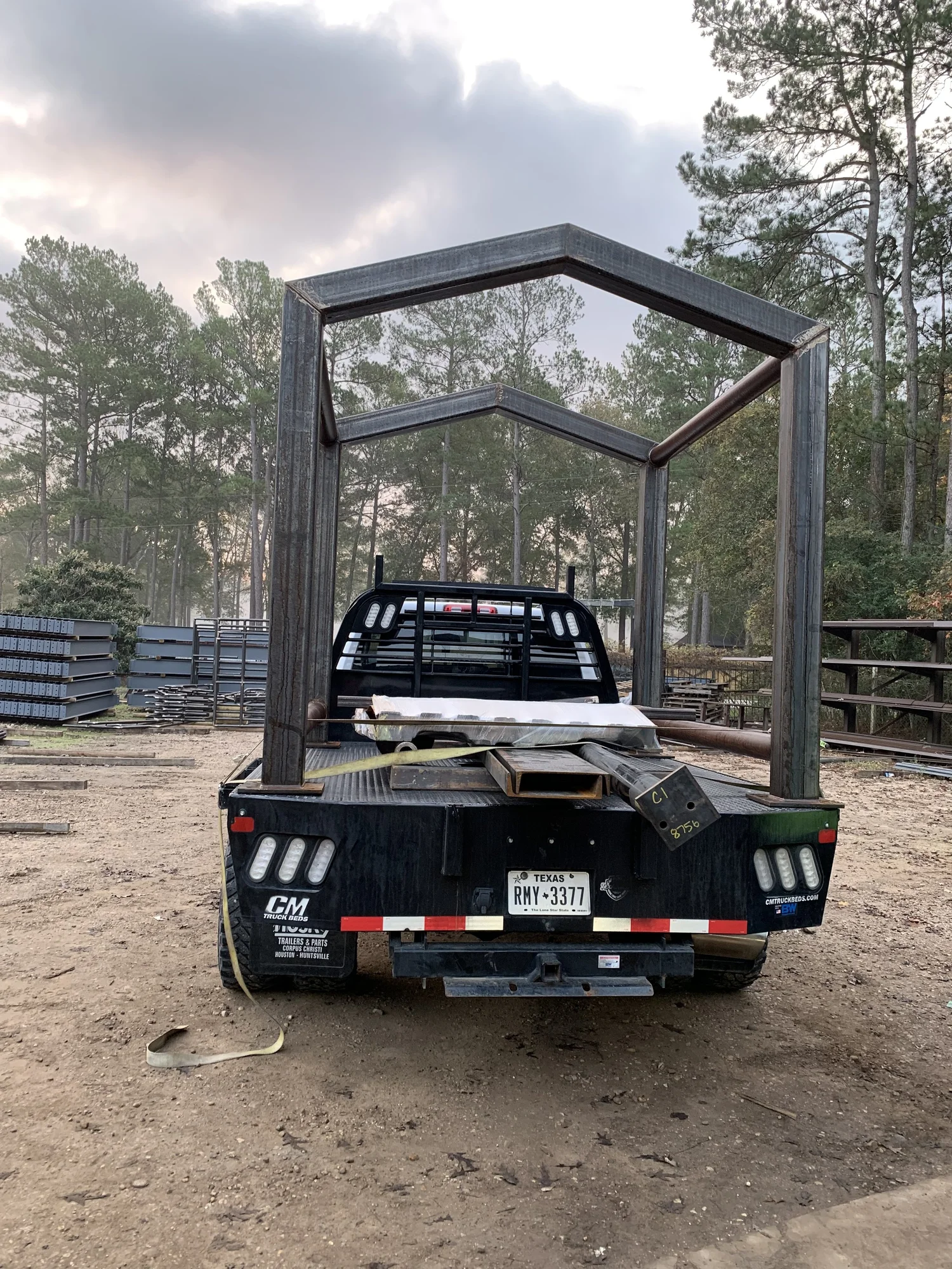spartansteelfabricationllc.com