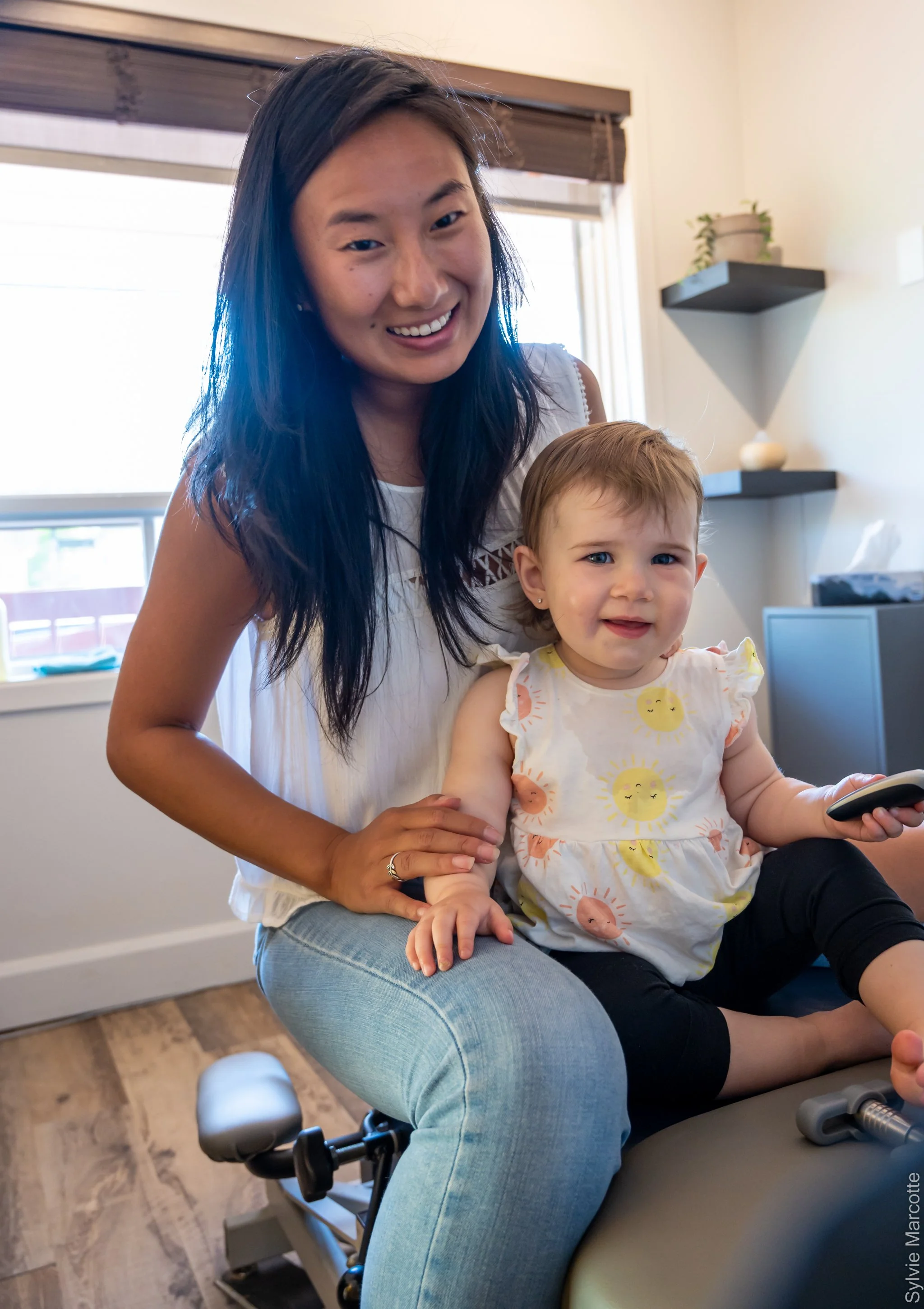 About us - Female chiropractor Singapore — Purely Family Chiropractic