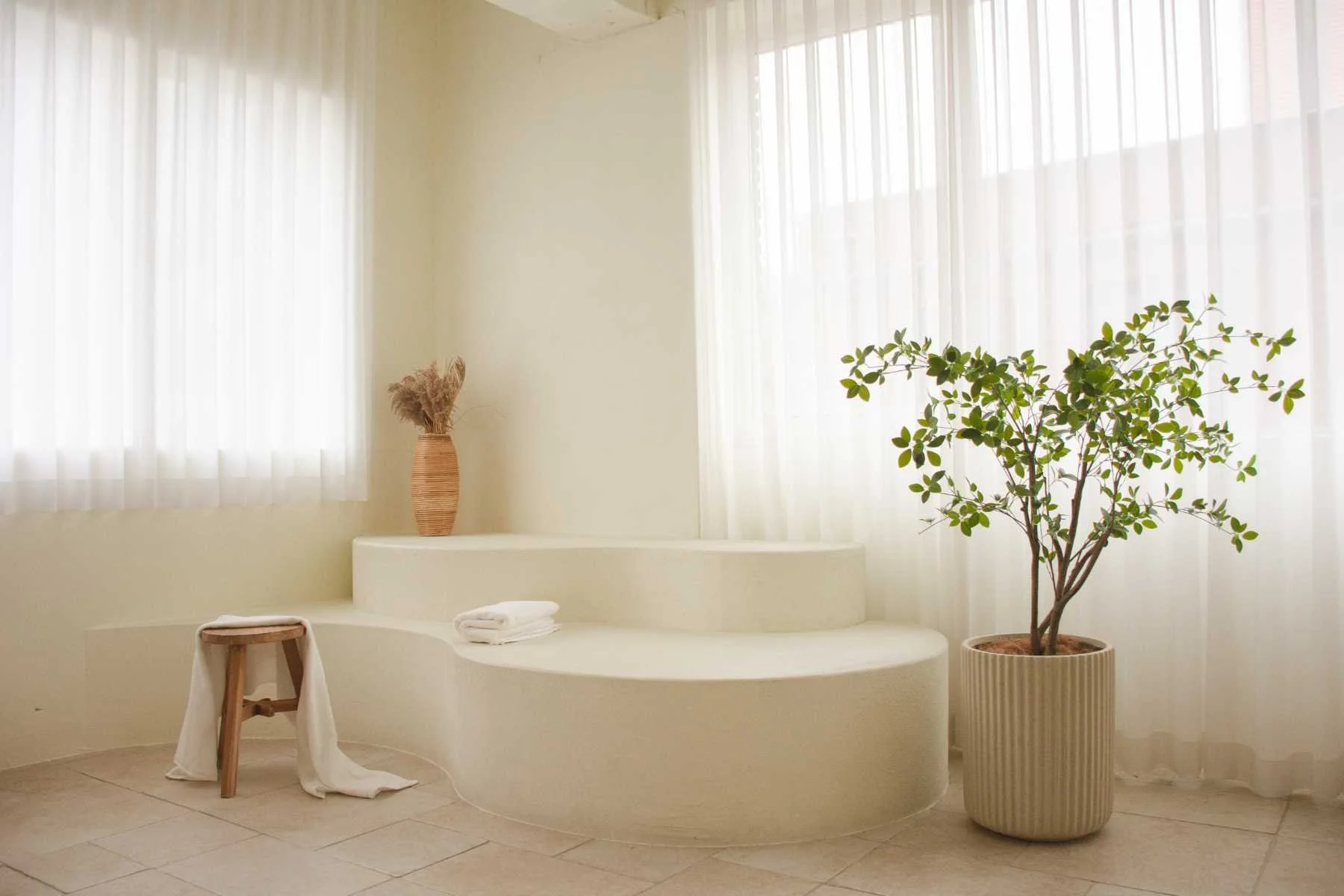 Open System Colonics vs. Closed: Key Differences — Fernz Wellness ...