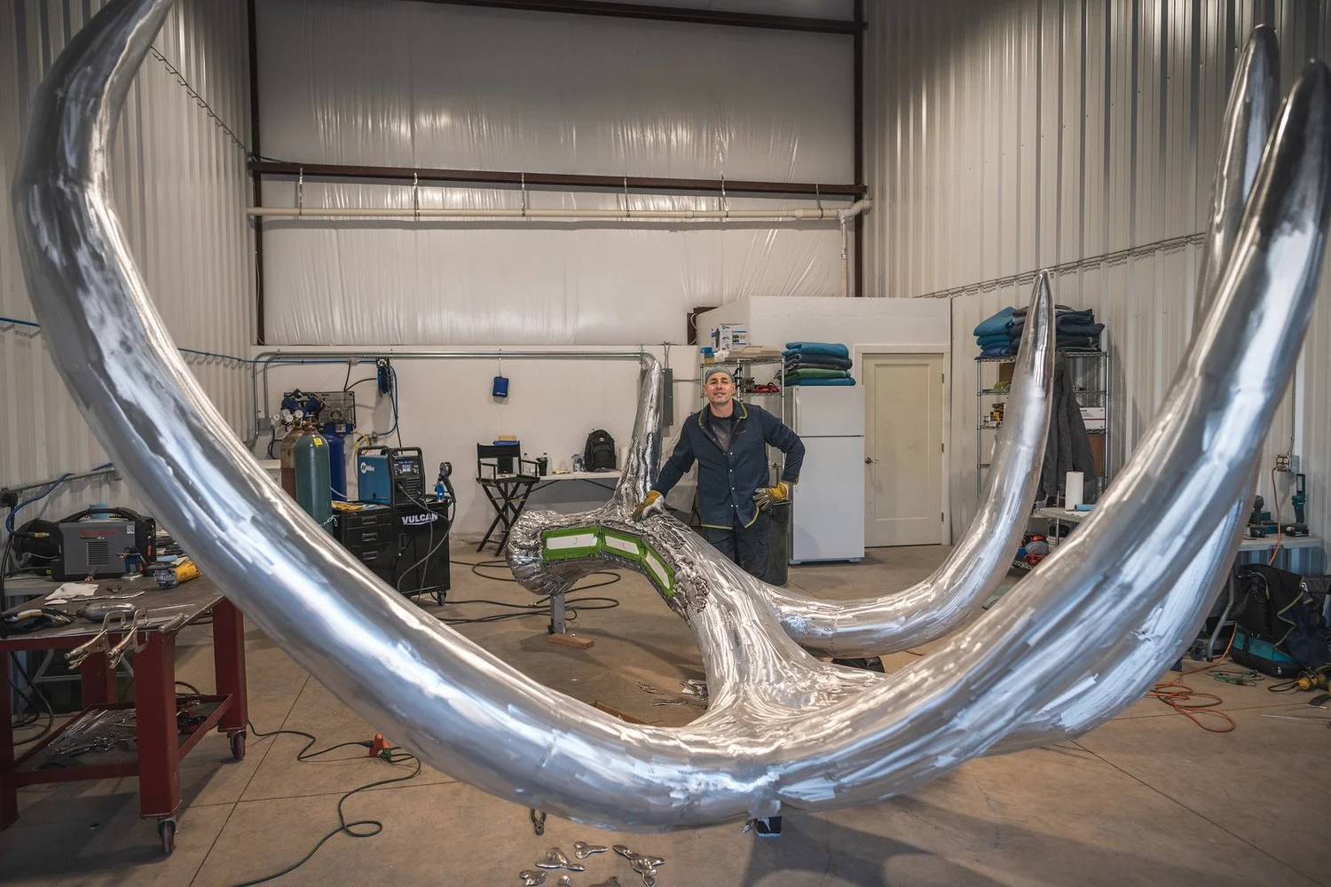 View Paintings, Sculptures and Mixed Media