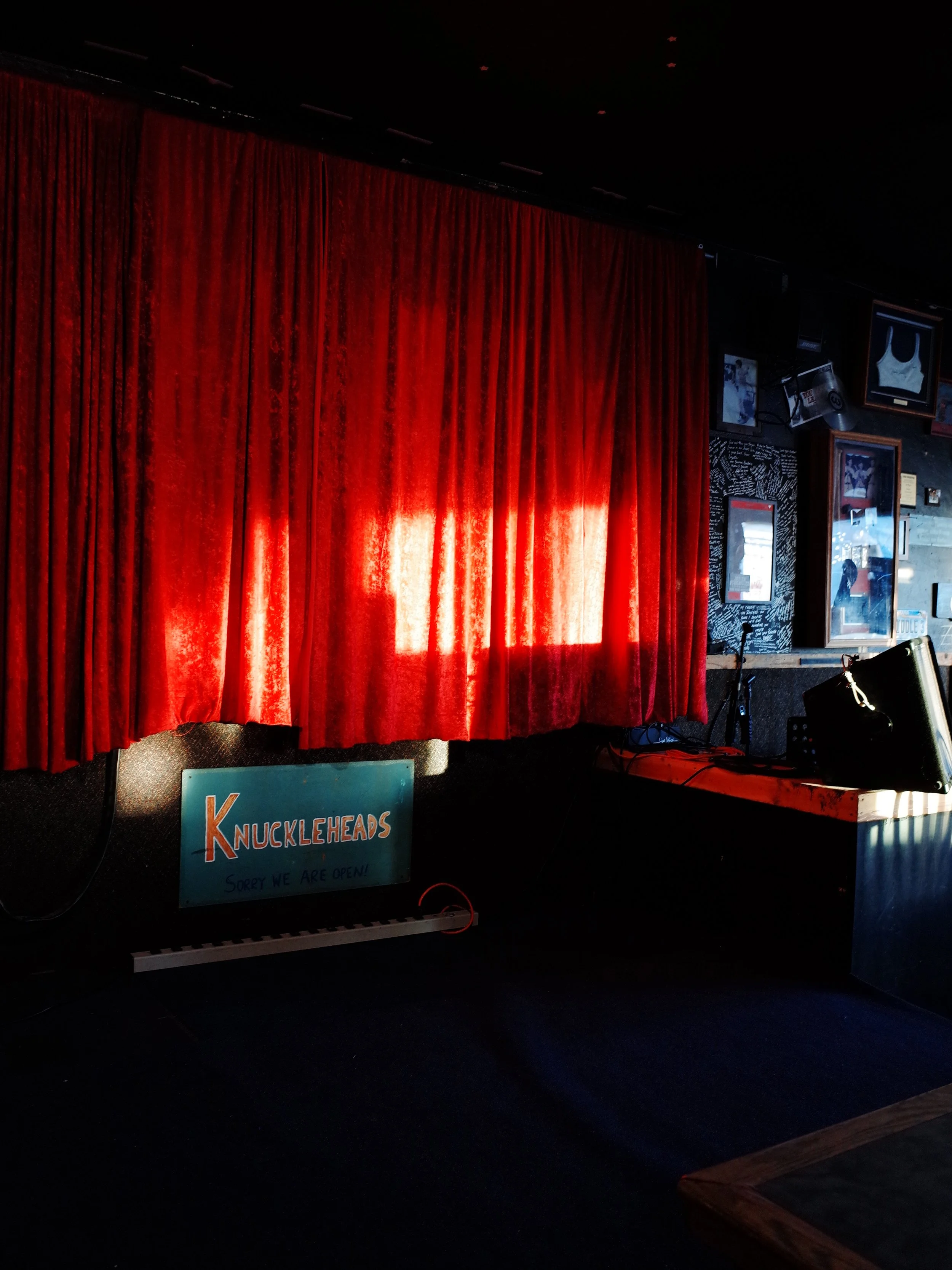 Knuckleheads Sports Bar — San Clemente, CA