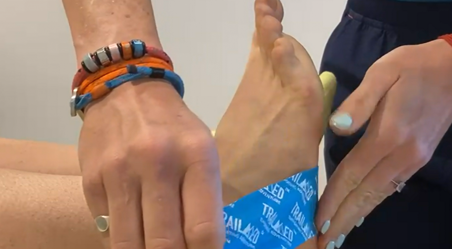 How to Use TrailMed K-Tape for Feet, Ankle and Plantar Fasciitis Relief ...