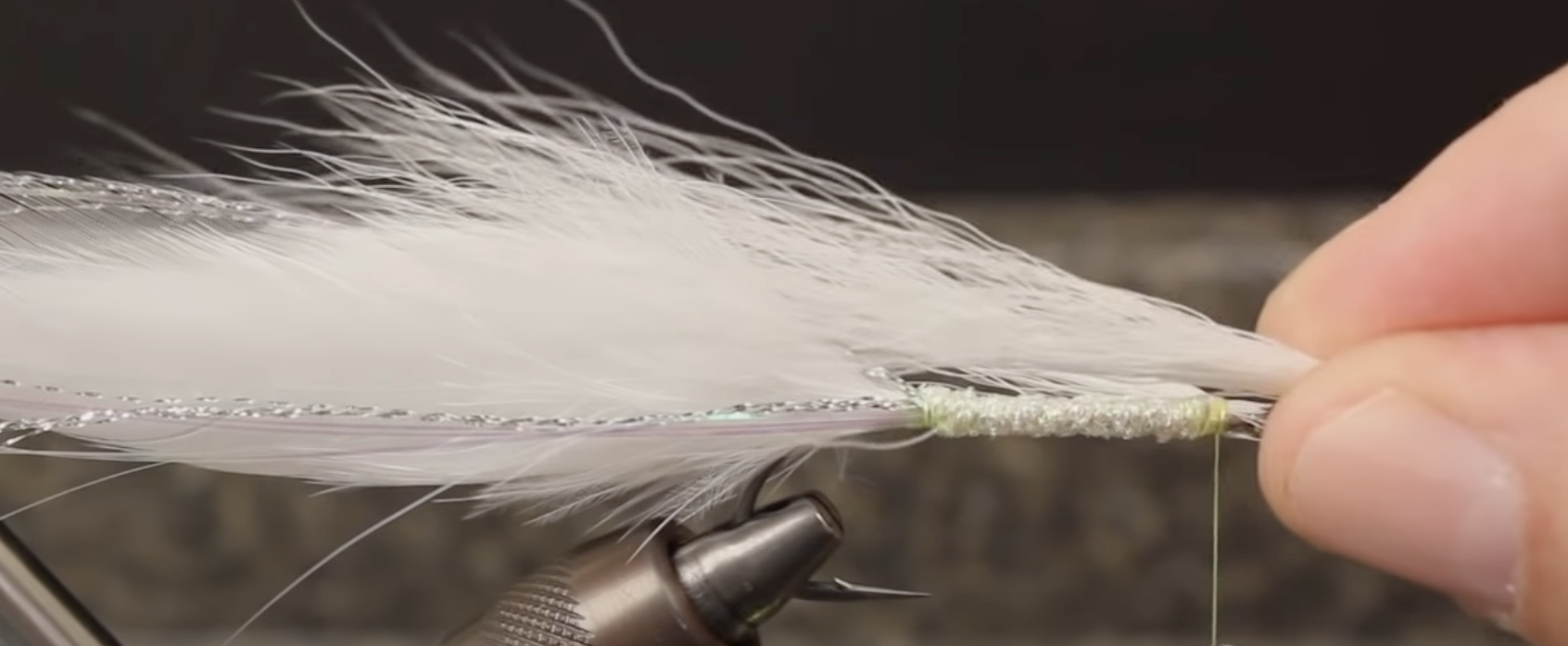 Step by Step Guide: Salt Water Fly Tying for Beginners Lefty's Deceiver ...