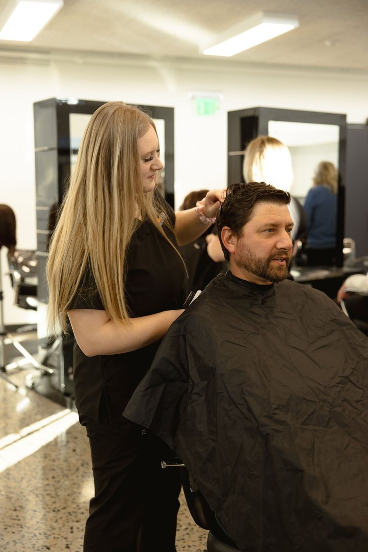 The Salon at Helena College