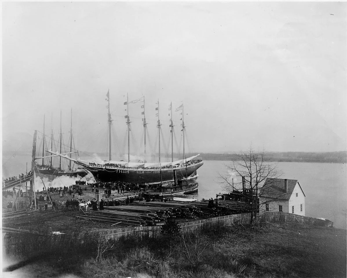 A Shipyard in Maine: Percy & Small and the Great Schooners | Maine ...