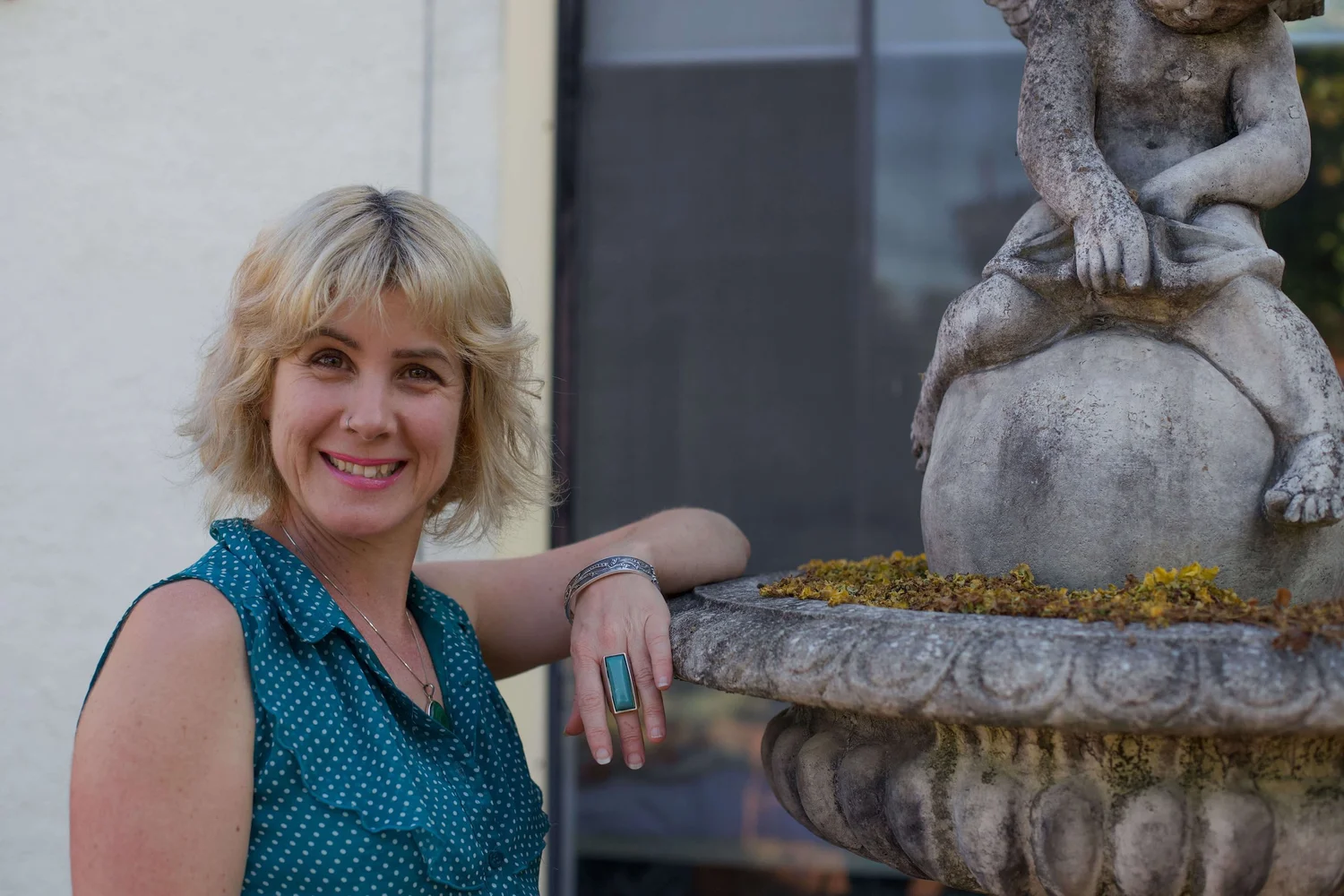 Michelle Buckley Psychic Medium Clairvoyant Intuitive