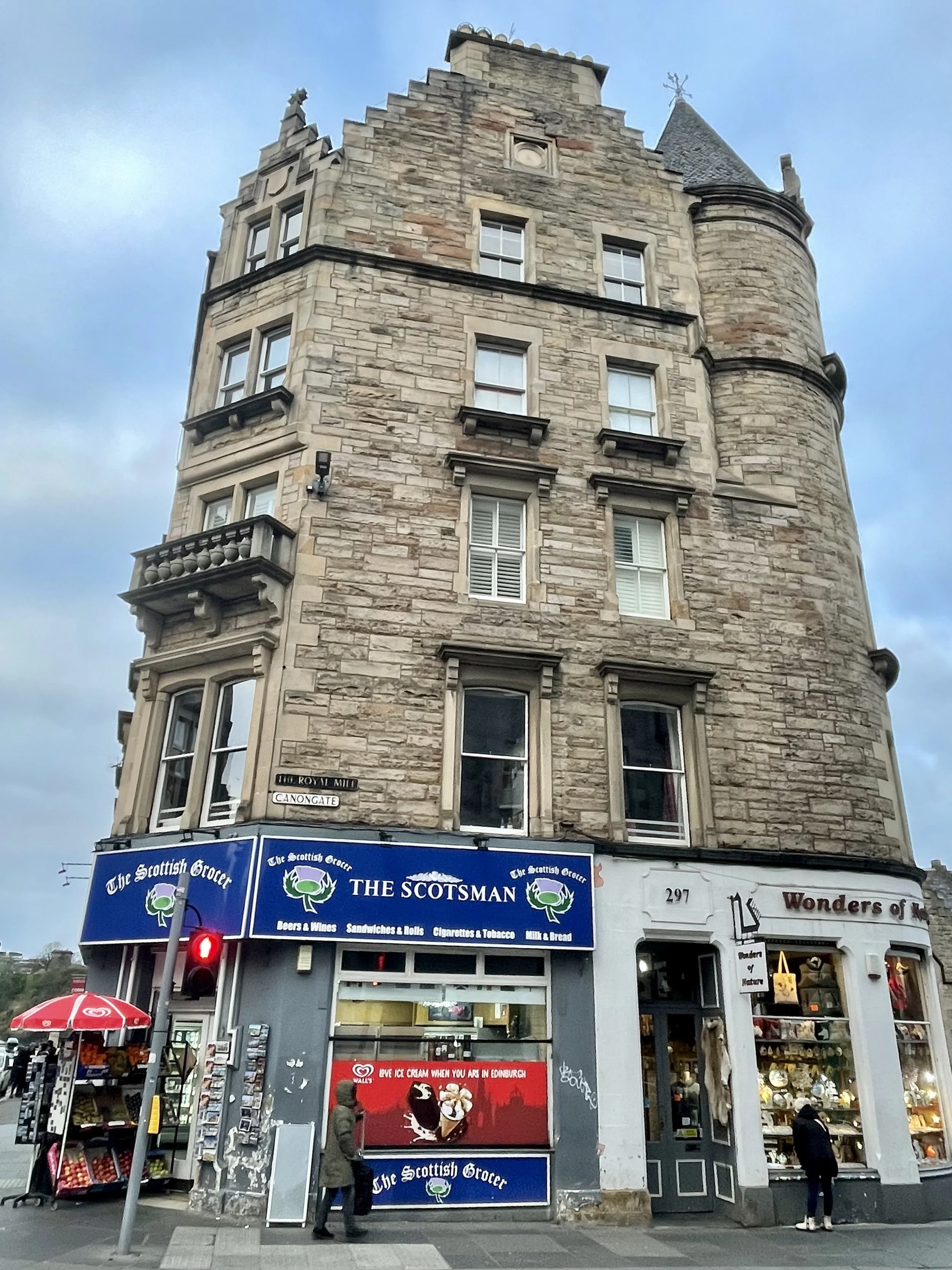Architecture of Edinburgh - The Scots Baronial Style — Edinburgh Expert ...