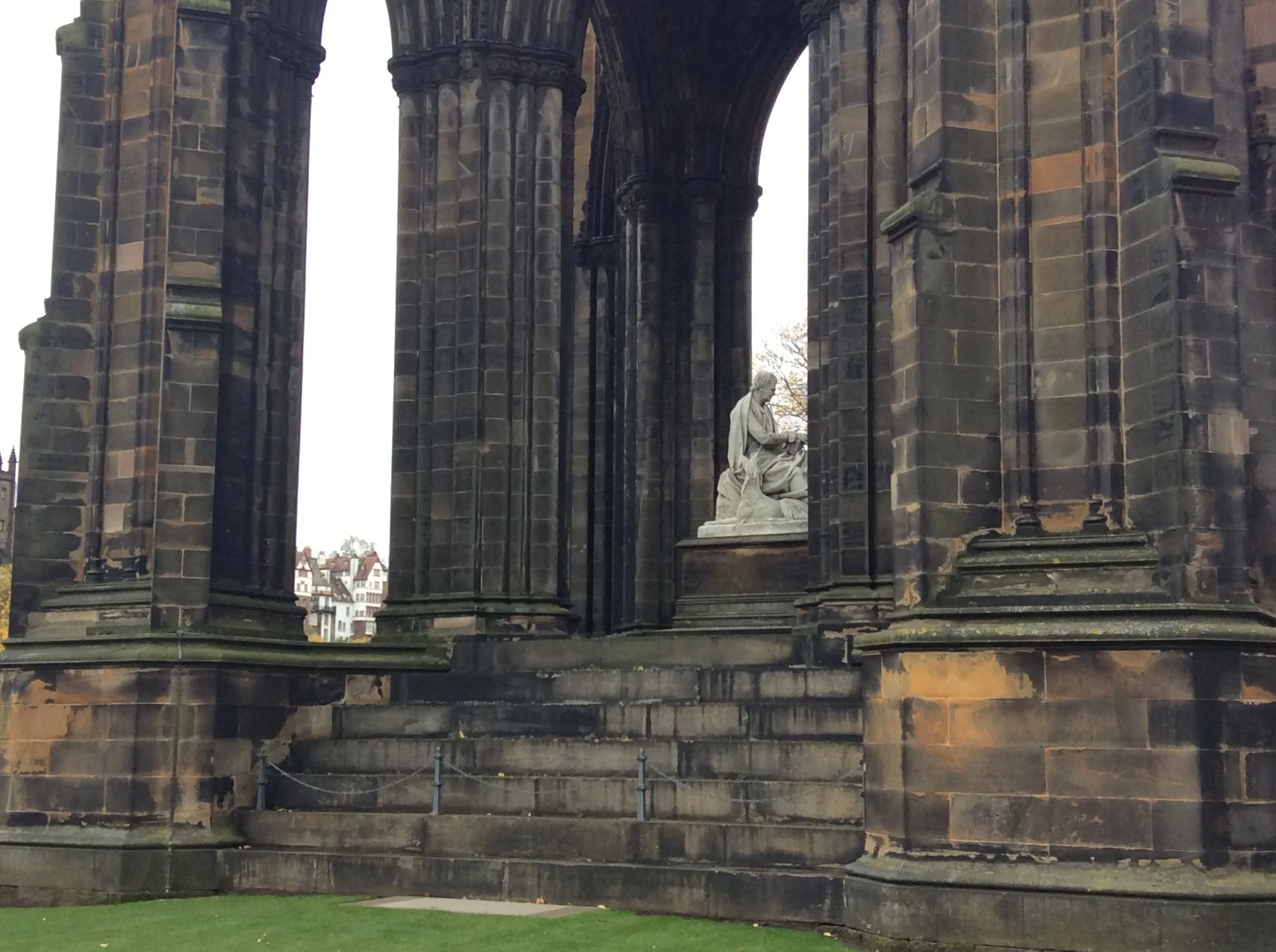 Architecture of Edinburgh - The Scott Monument — Edinburgh Expert ...
