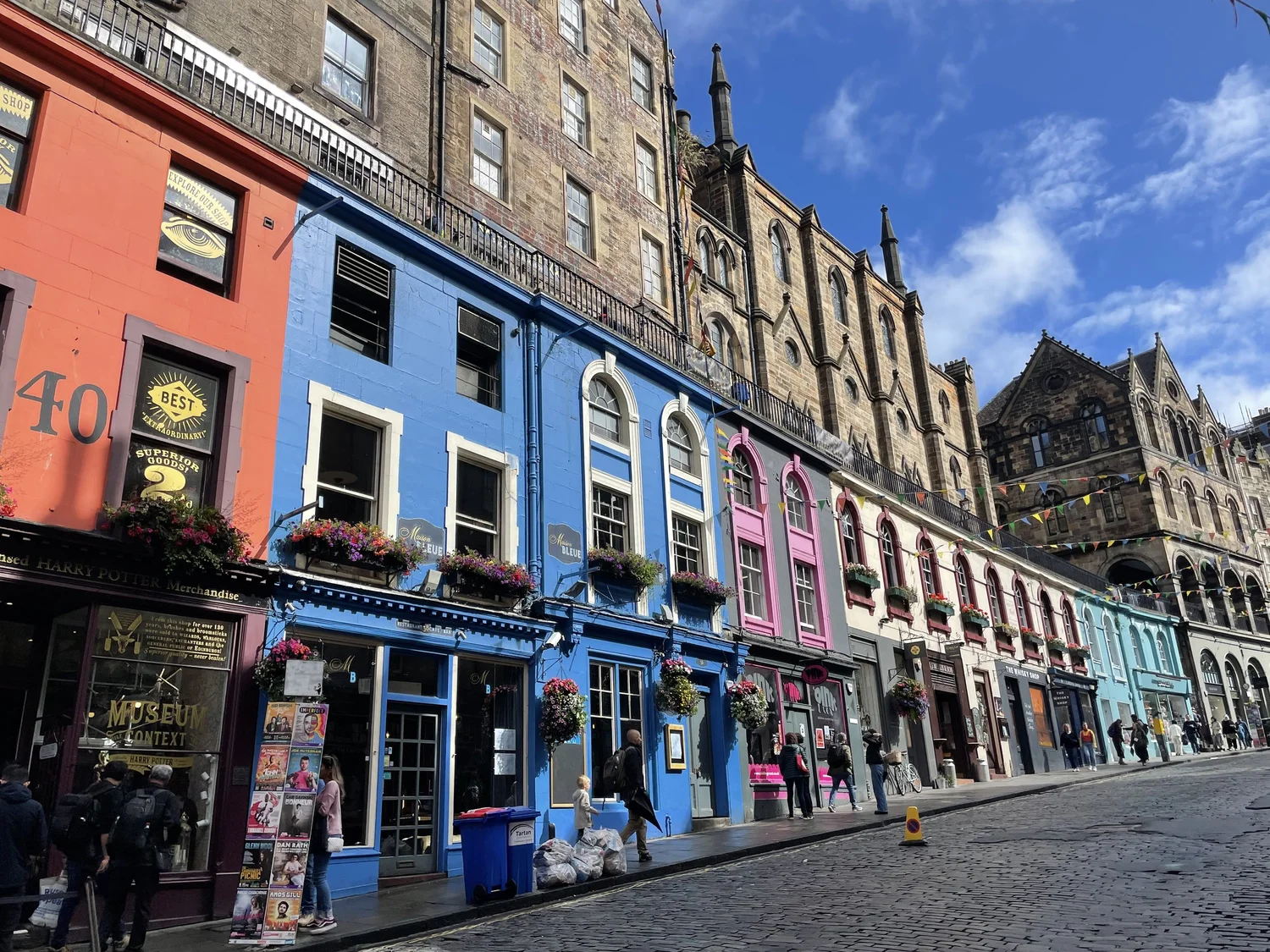 Edinburgh’s Victoria Street and West Bow — Edinburgh Expert Walking Tours