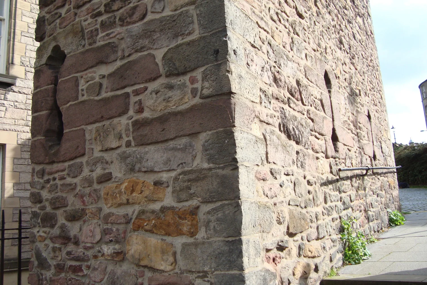Protecting Edinburgh - From Wall to Wall — Edinburgh Expert Walking Tours