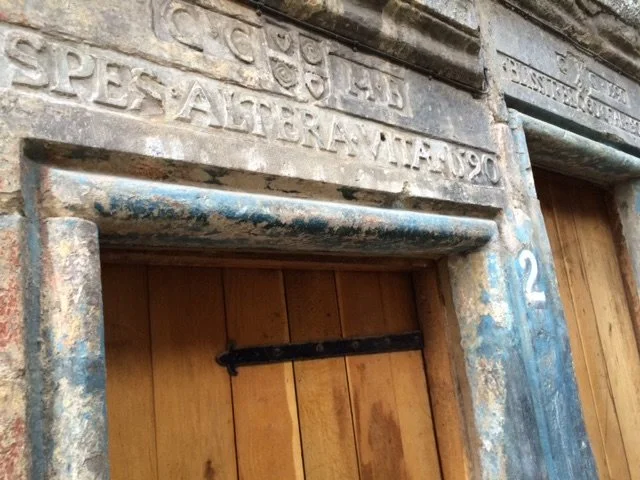 Latin and Scots Mottos - The Words and Phrases Carved into Edinburgh’s ...