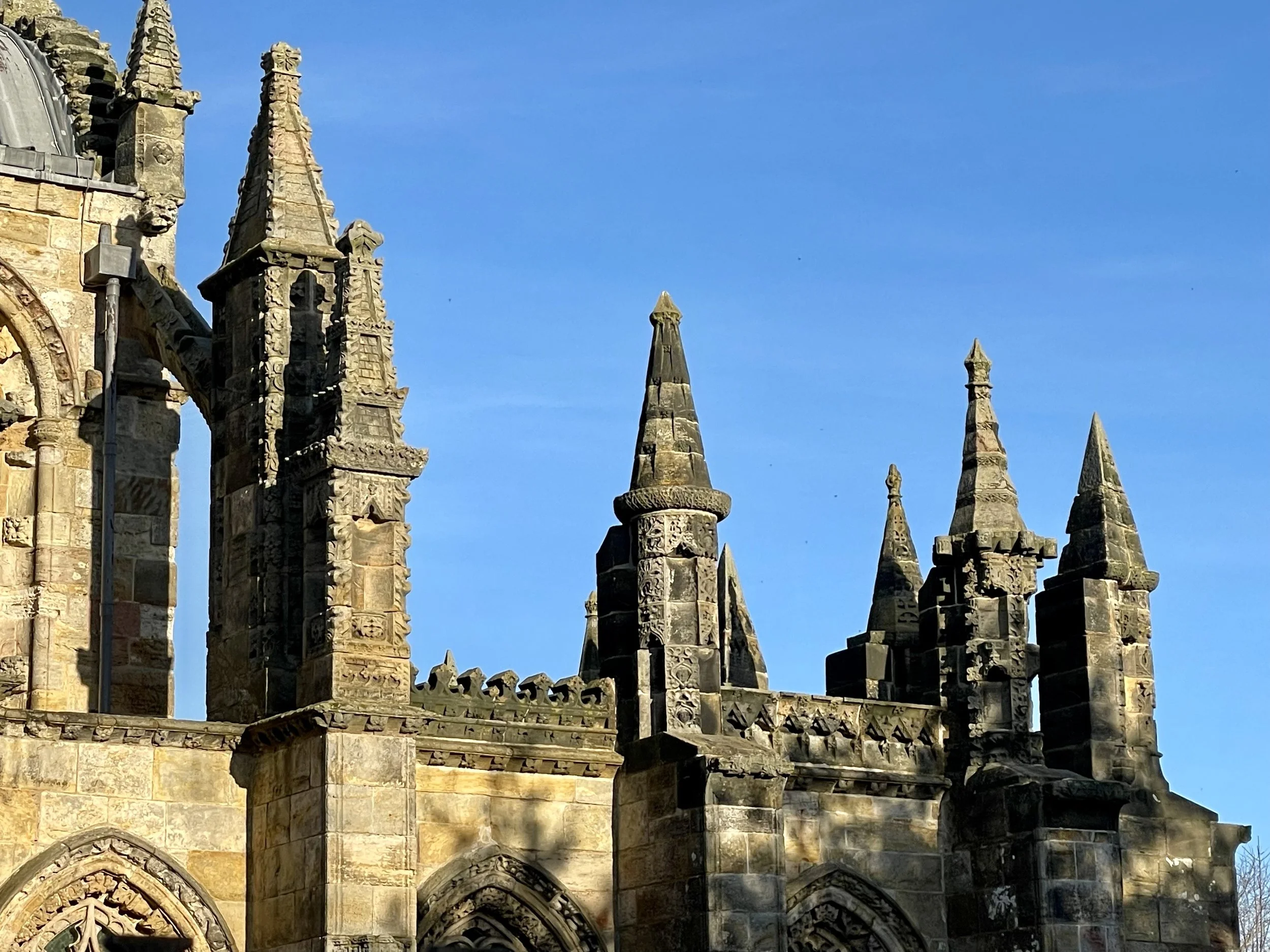 Myths and History at Temple Old Kirk and Rosslyn Chapel — Edinburgh ...