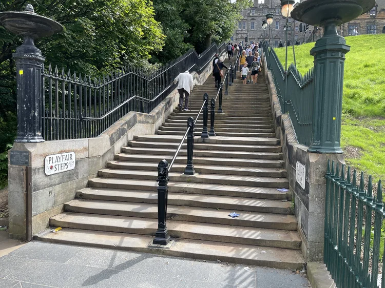 Steps in the Right Direction - Staircases in the Old Town of Edinburgh ...