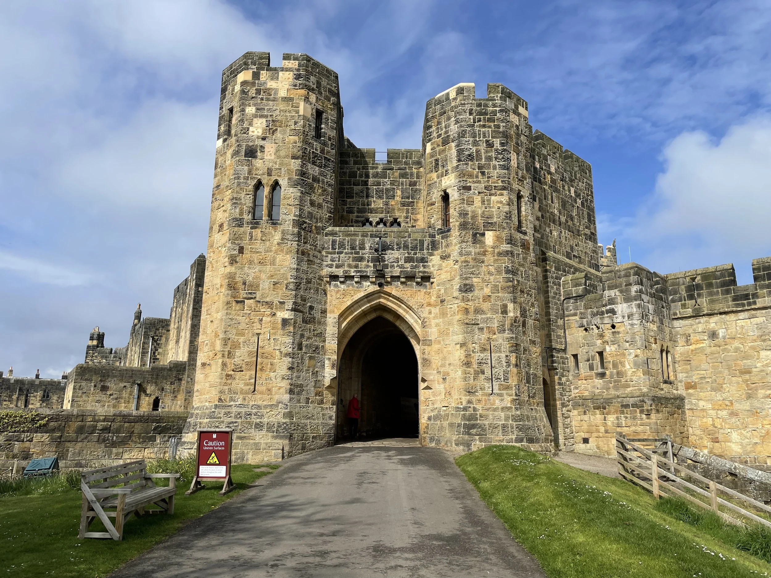 A Day Trip out of Edinburgh - Visit Alnwick and Alnwick Castle ...