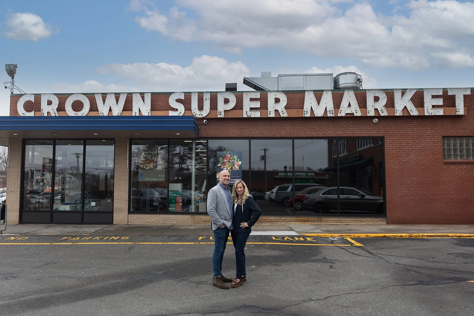 The Crown Market Shop Quality Save Today
