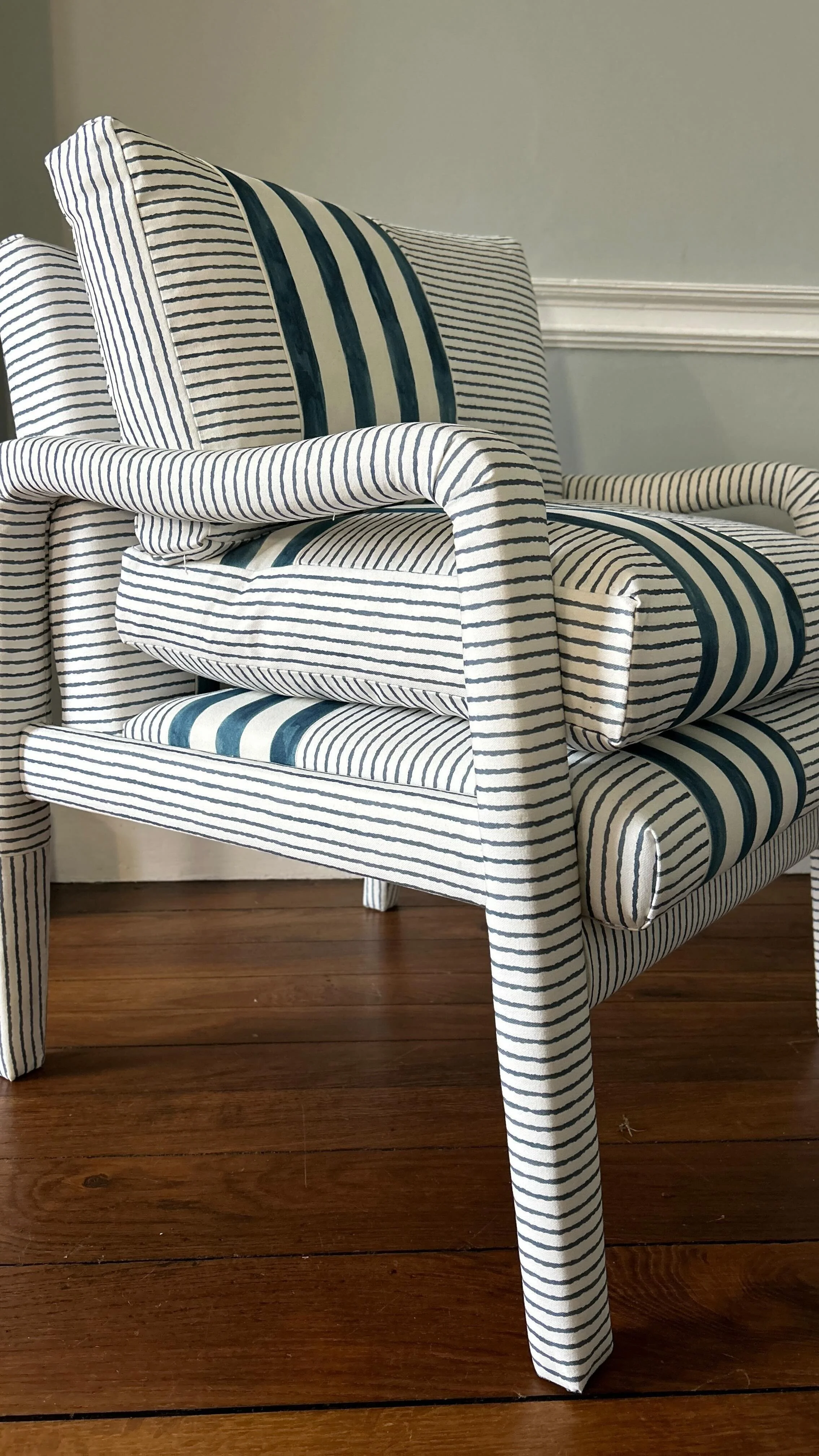DIY Wavy Headboard Class — The Upholstery Studio