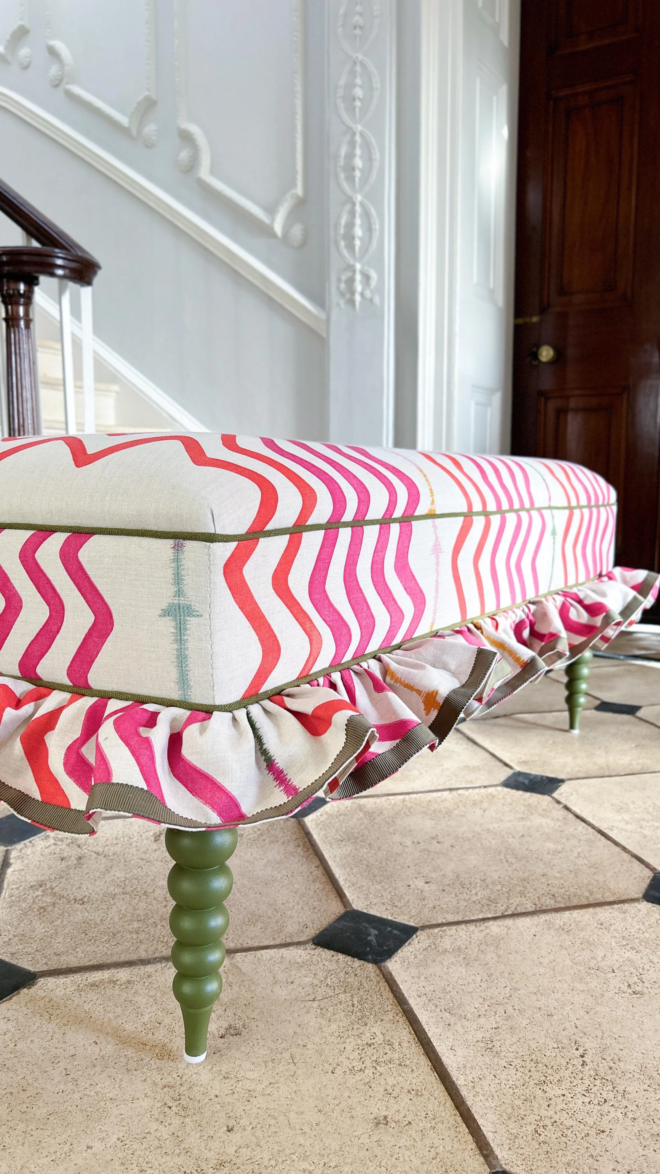DIY Wavy Headboard Class — The Upholstery Studio