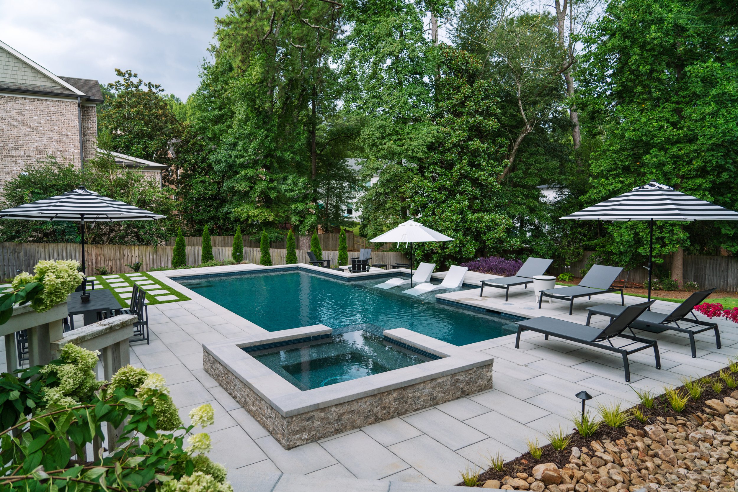 Features | Custom Pools of Atlanta