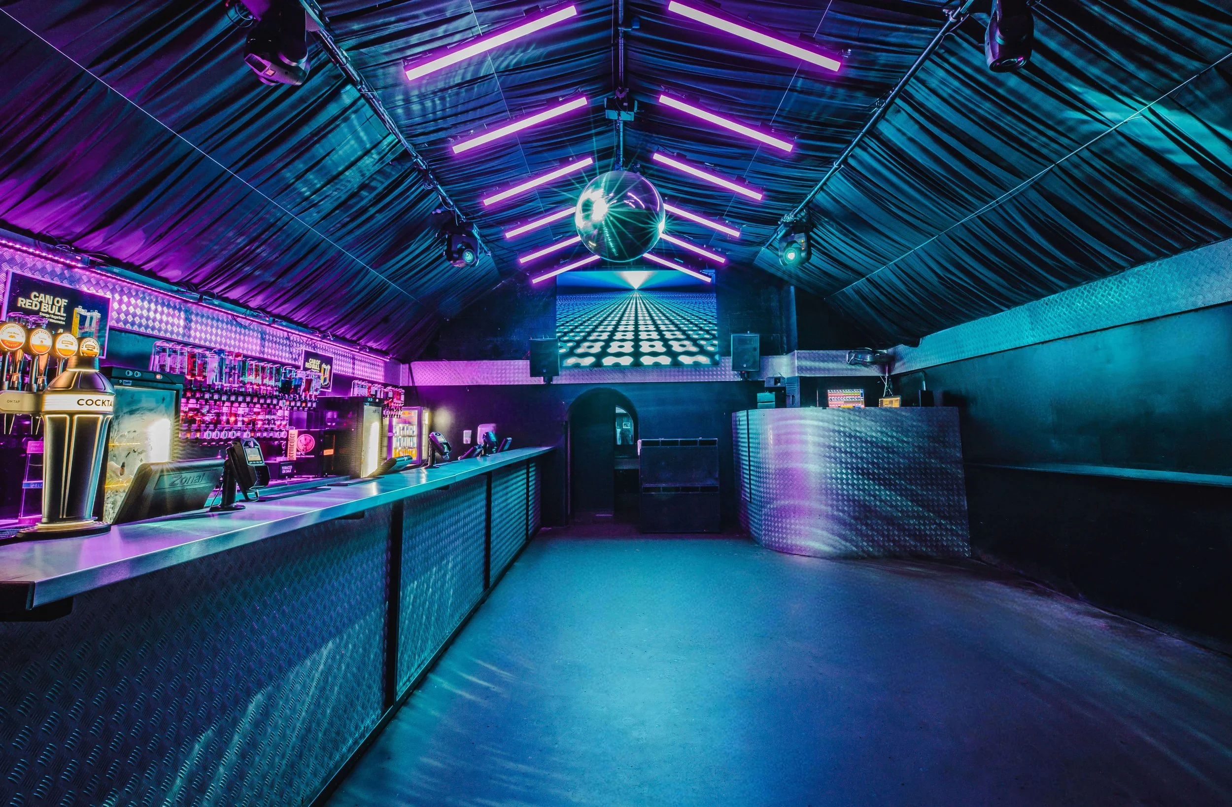 GALLERY — VAUXHALL ARCHES