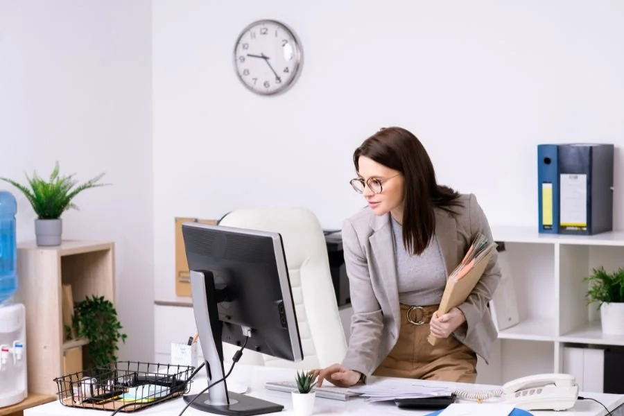 Why Work Alone Won’t Make You Happy (and What Will) — Happiness Posts