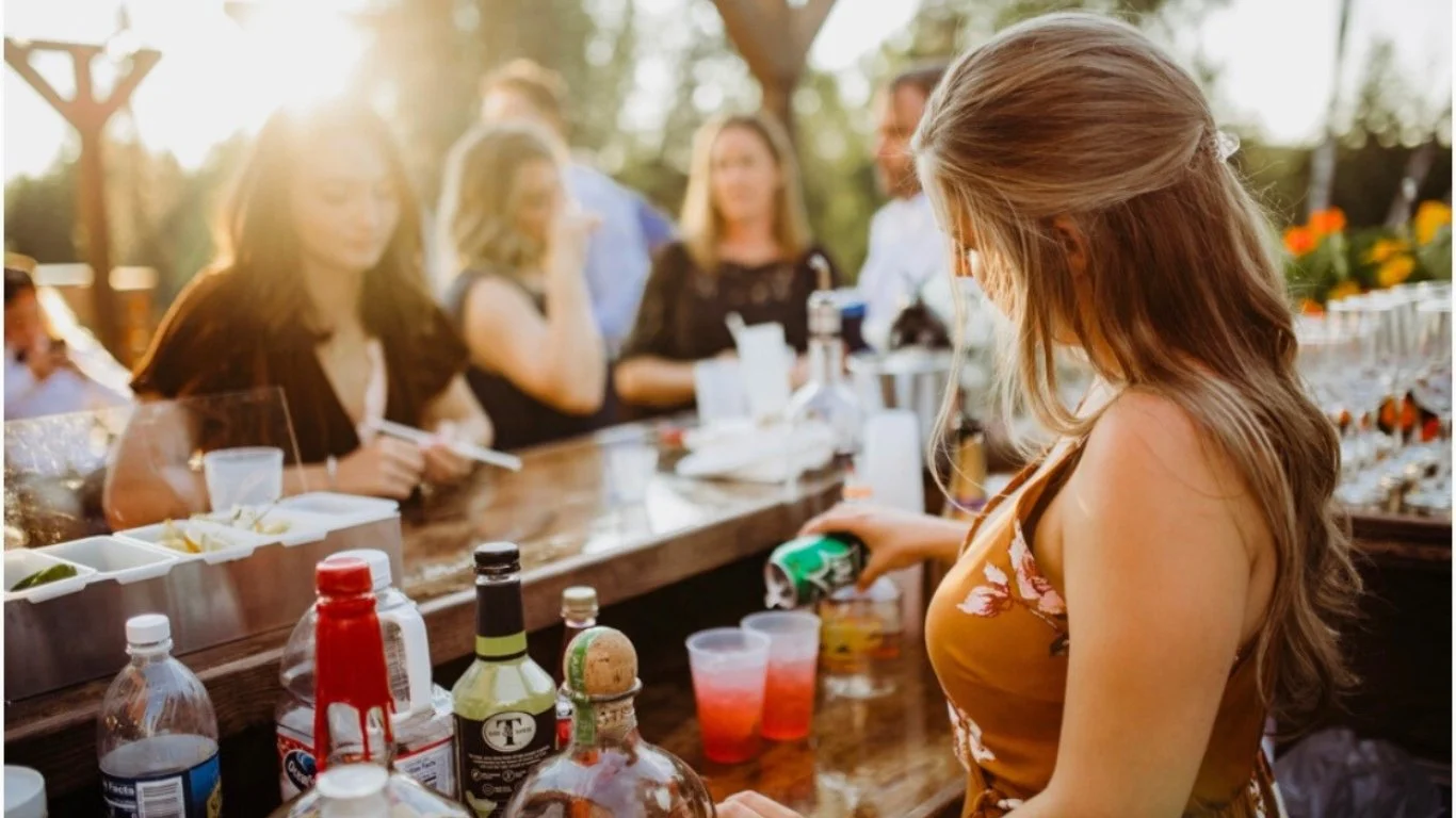 The Duck Inn, Cafe, and Lounge | Good food and fun in Soldotna, Alaska