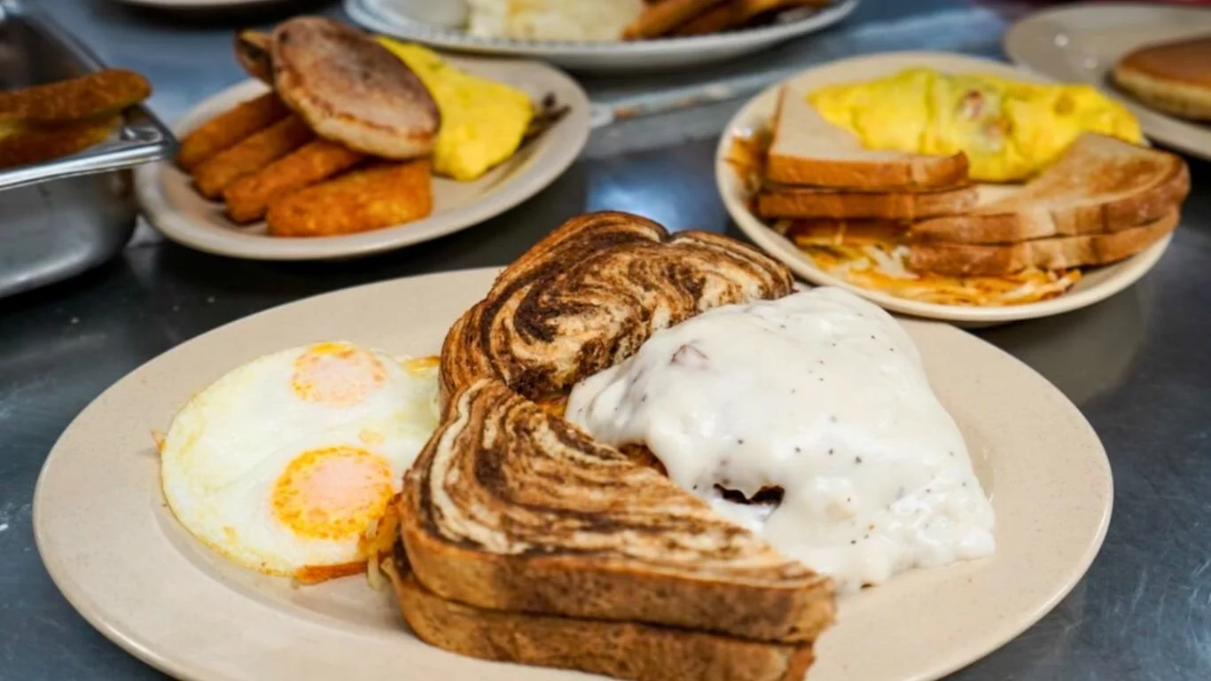 Cafe Dining — The Duck Inn, Cafe, and Lounge | Good food and fun in ...