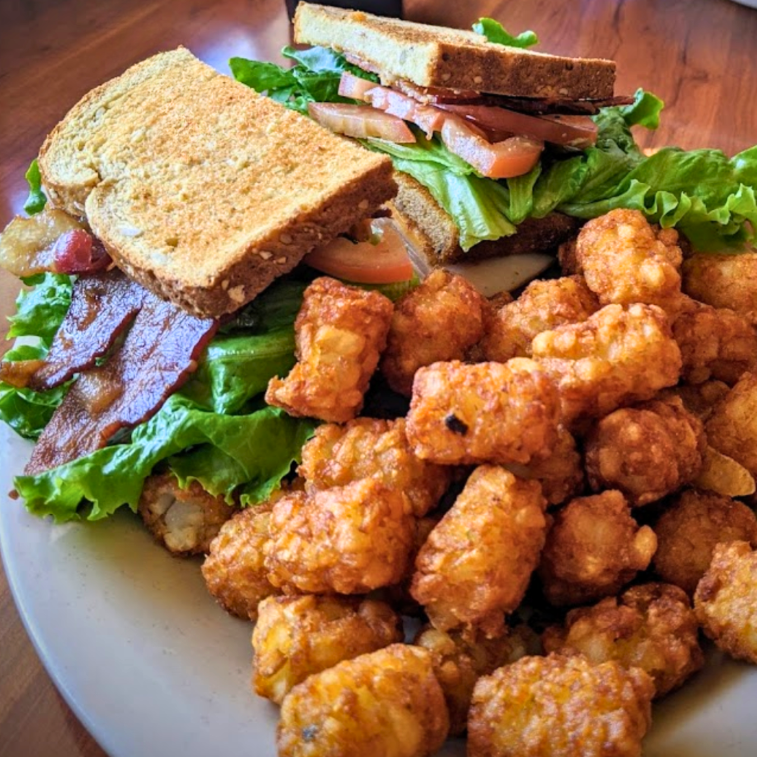 The Duck Inn, Cafe, and Lounge | Good food and fun in Soldotna, Alaska