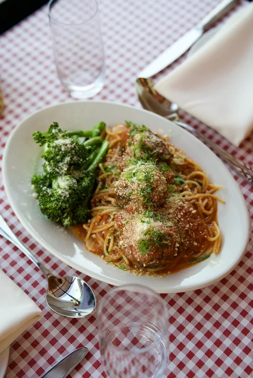 FABIOLA'S SPAGHETTI HOUSE & DELI