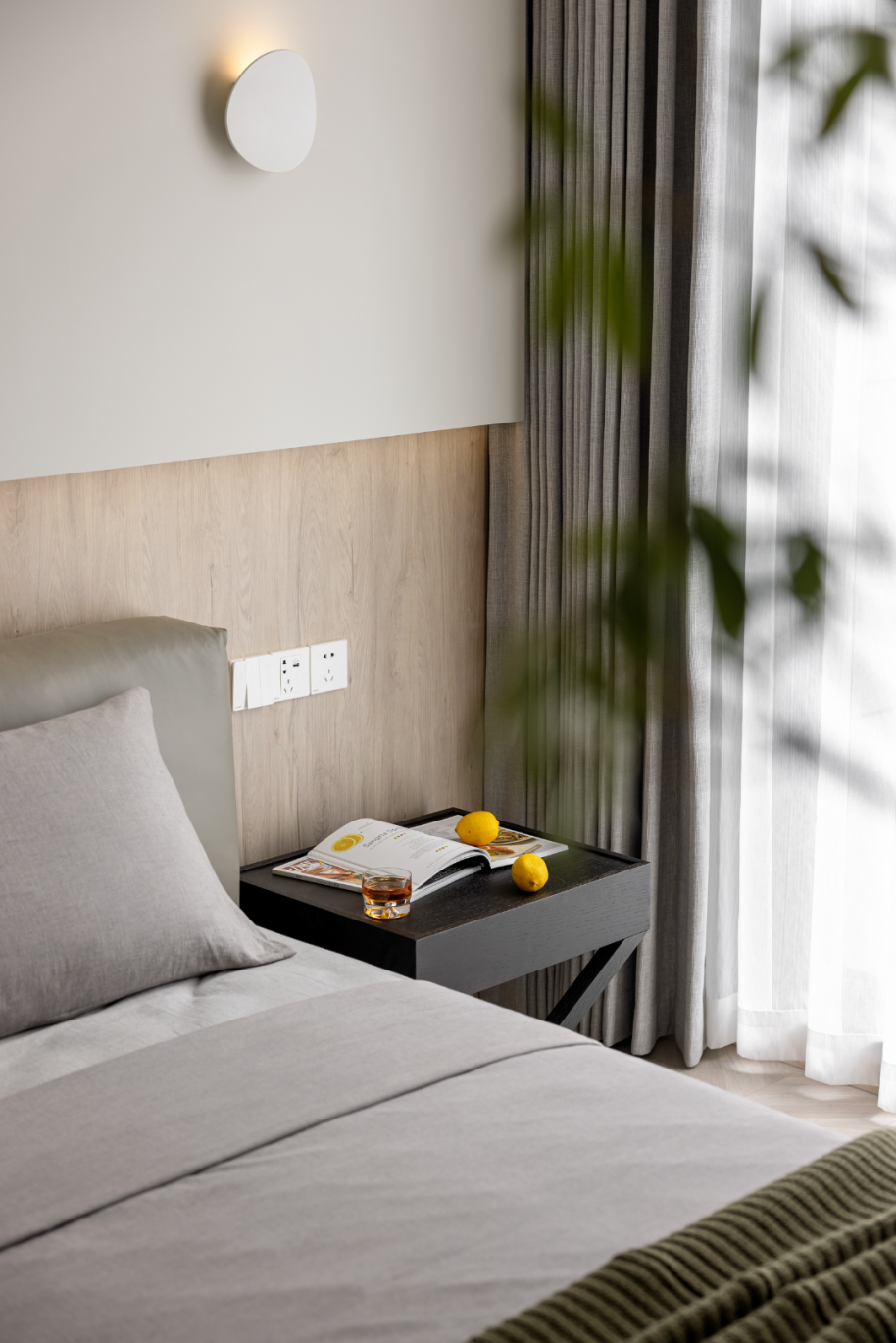 Enzo Bedside Table — Camerich AU