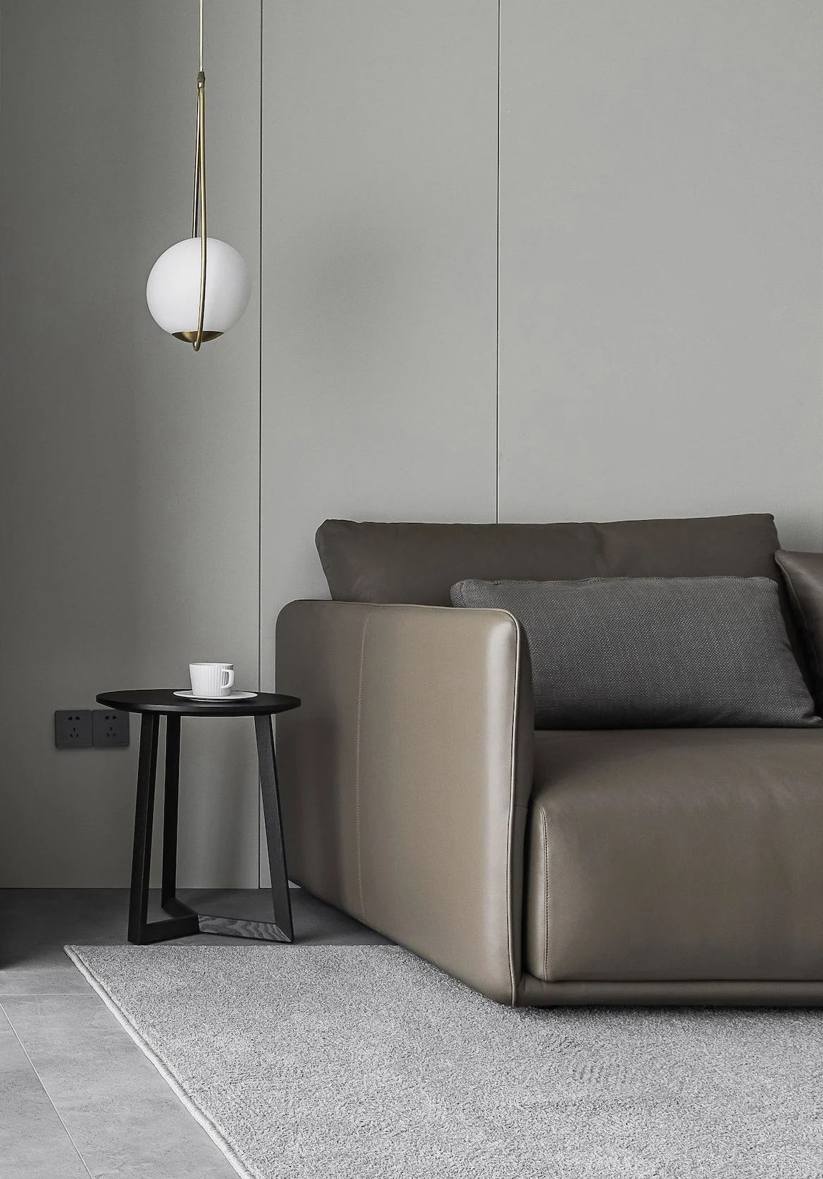 Elan Sofa — Camerich AU
