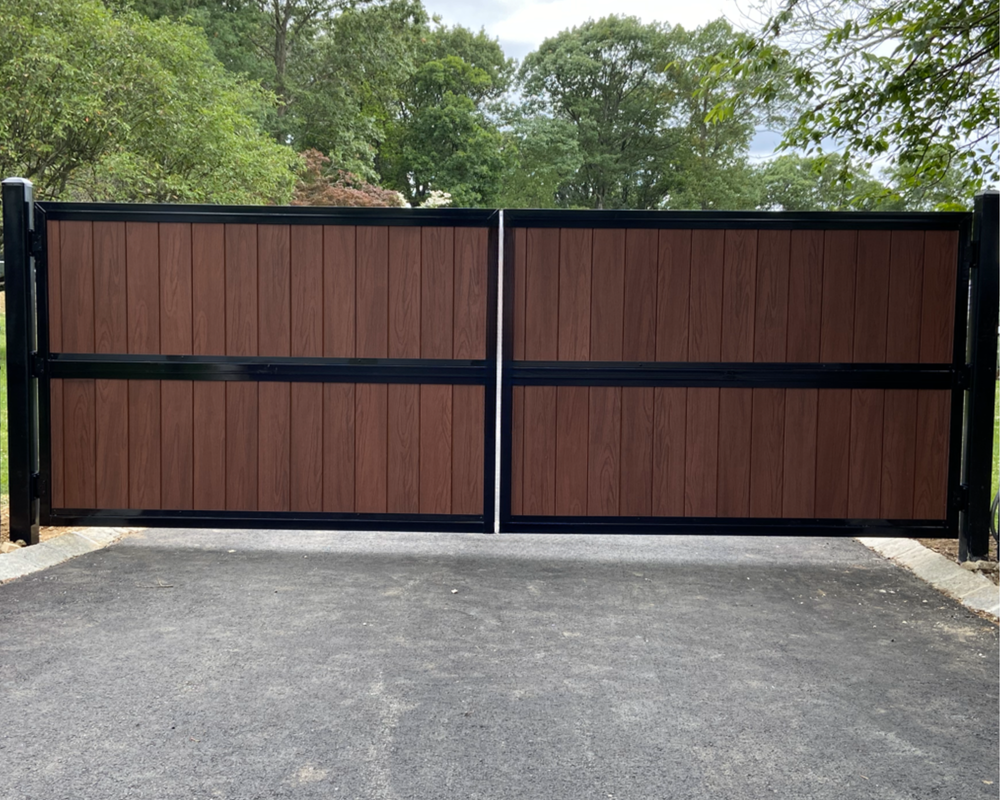 Custom Fusion Fences — Challenger Fence