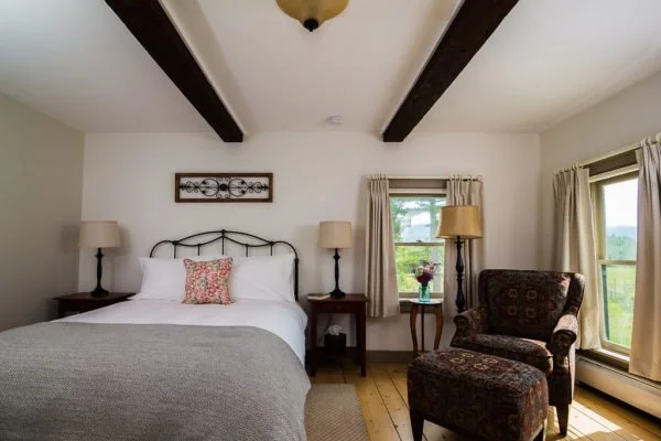 Rooms & Cabins — Bark Eater Inn