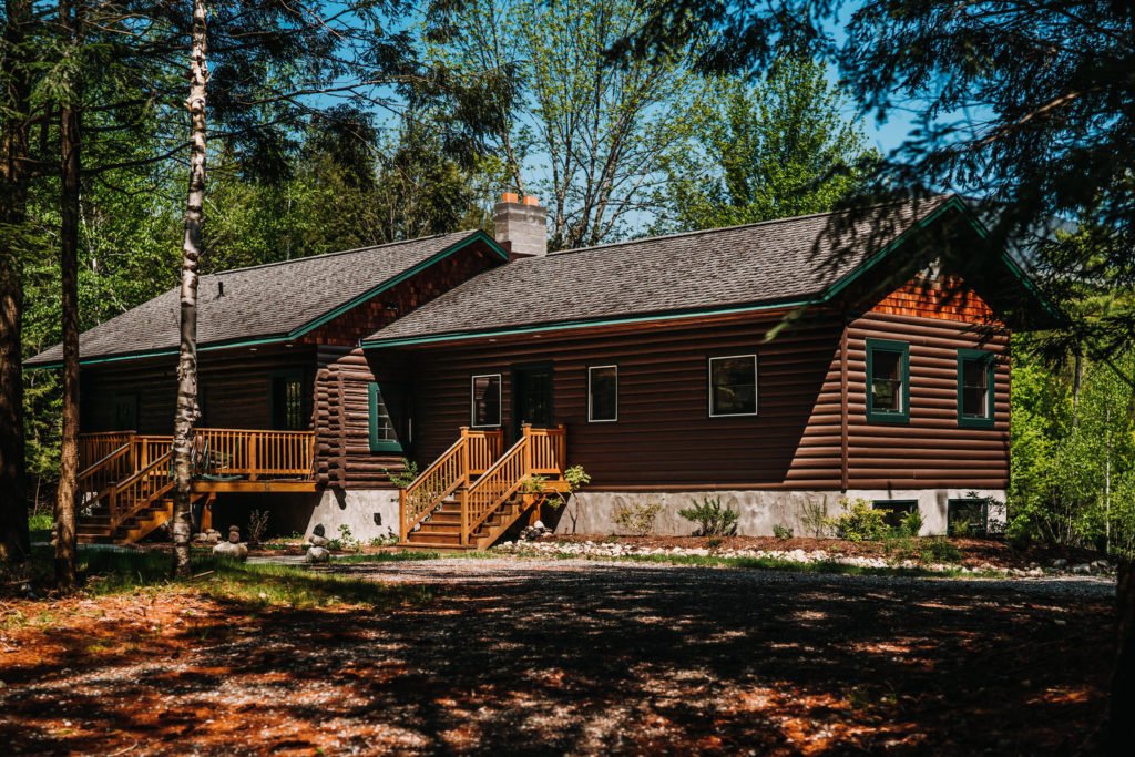 Rooms & Cabins — Bark Eater Inn