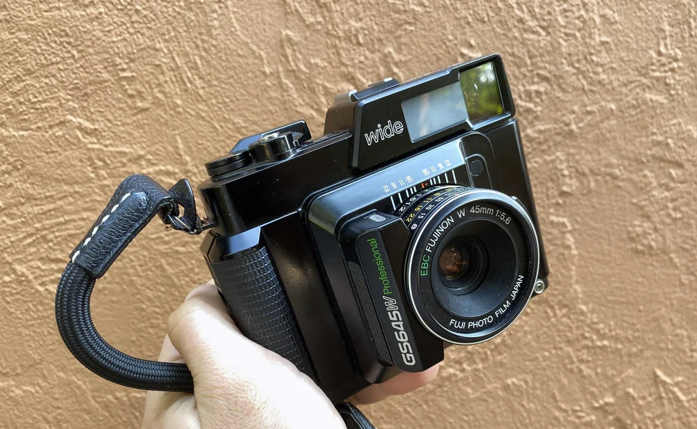 Fuji GS645W Review: A Compact Medium Format Rangefinder for Stunning ...