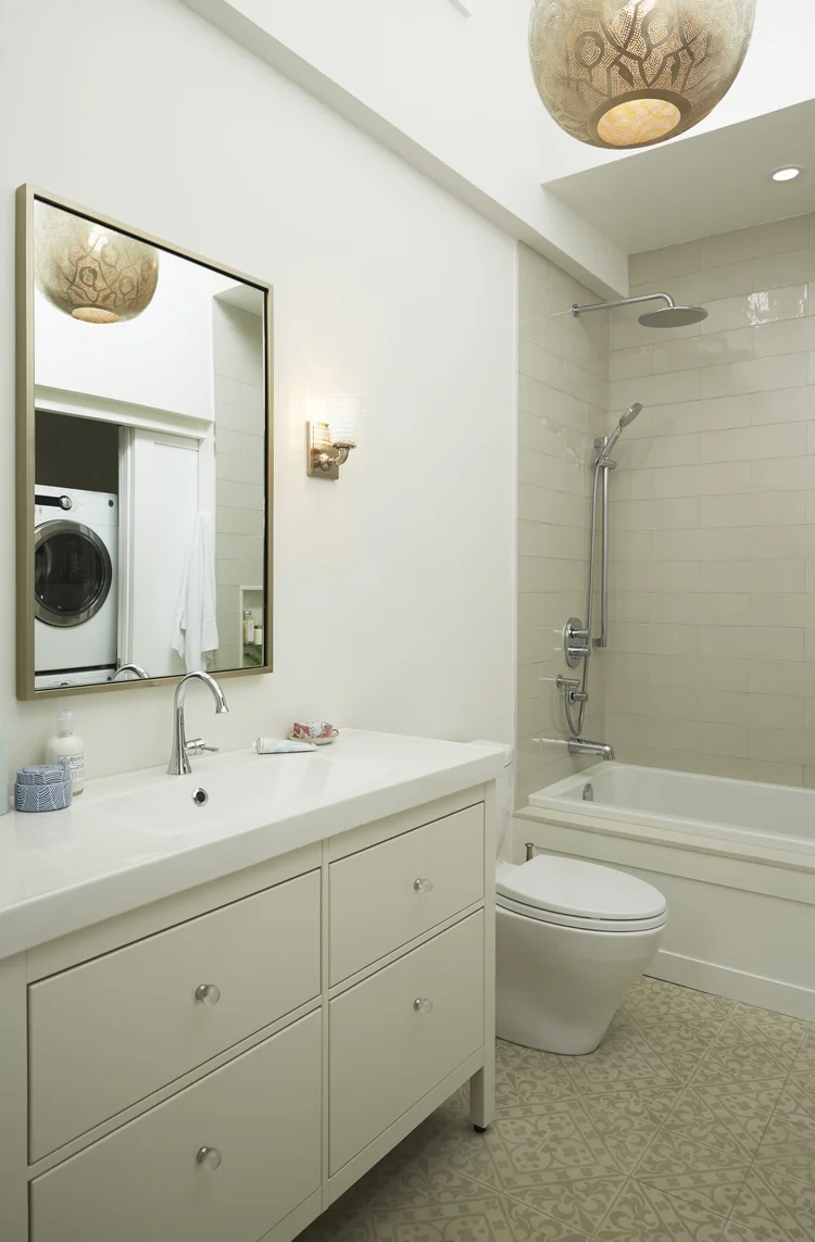 HOWLAND | The Dickson Design Group