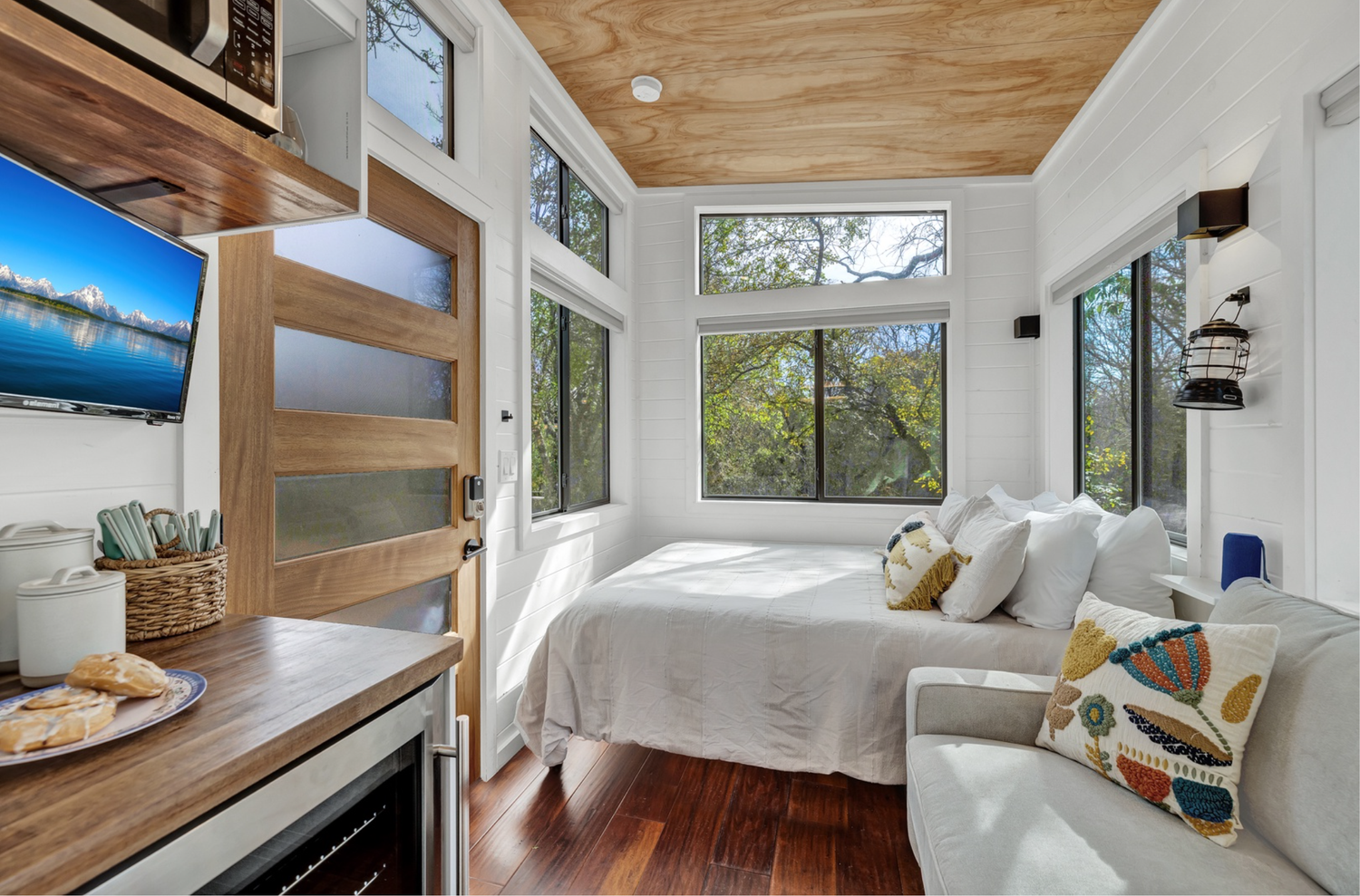 The Microtel | Single-level tiny home with smart design and full ...