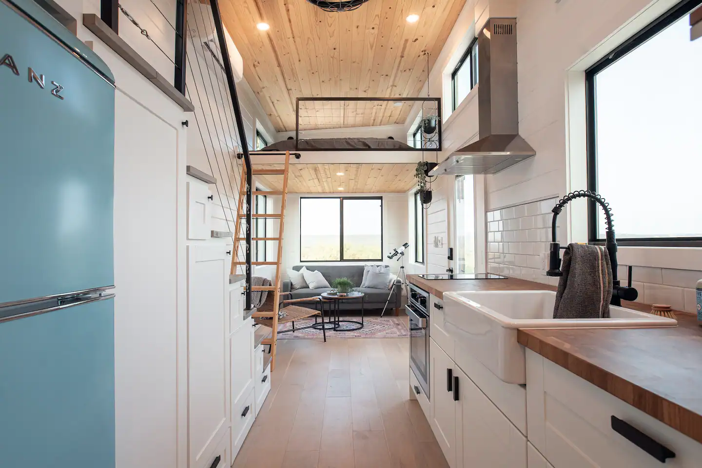 NOMAD Custom Tiny Homes