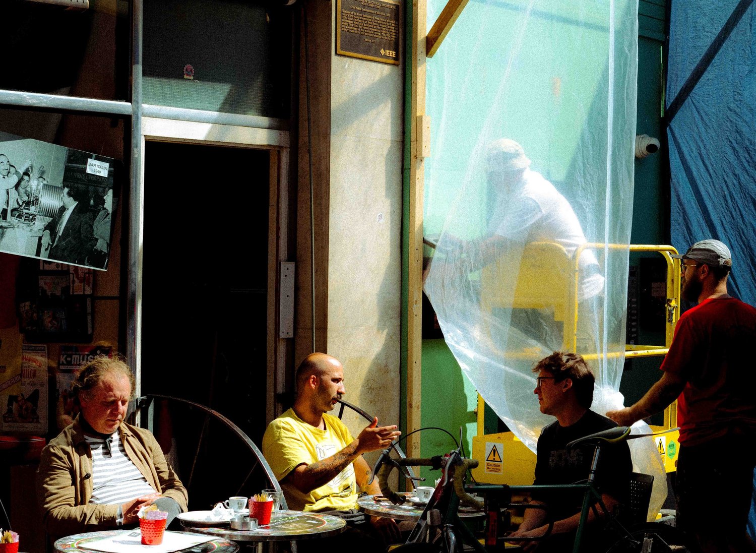 London Based Street Photographer | Matt Lidbetter