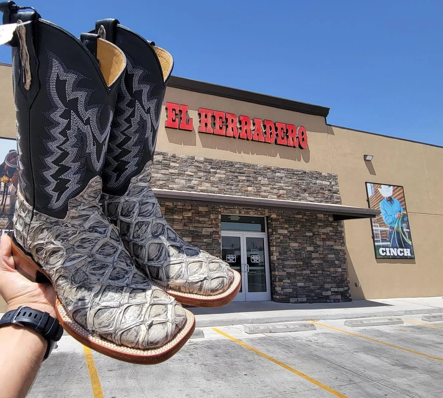 El Herradero Western Outfitters