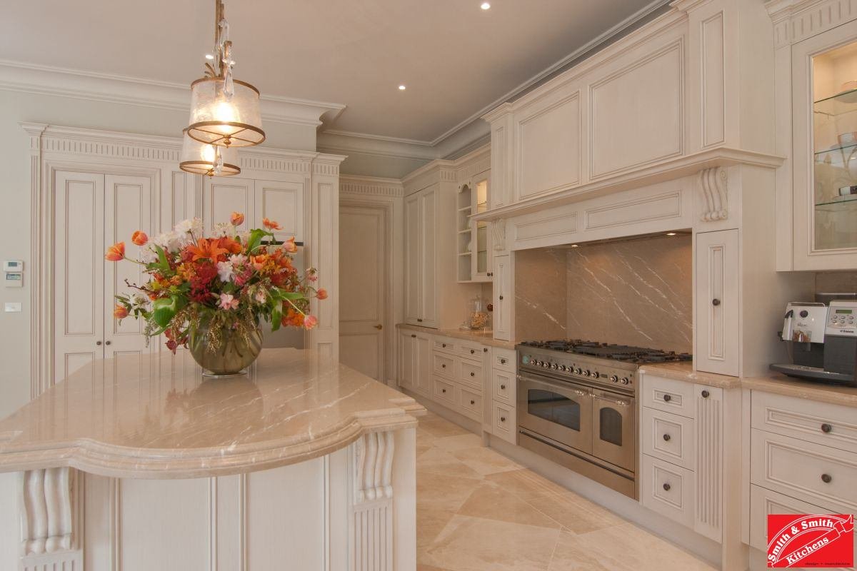 10 Classic Kitchen Mouldings To Amp Up The Warmth And Wow | Smith & Smith