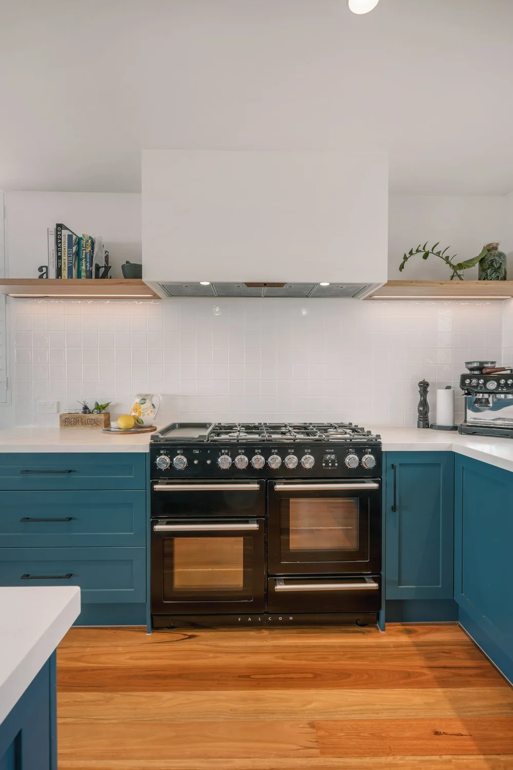 Contemporary Minimal White Kitchen | Smith & Smith Kitchens - Melbourne ...