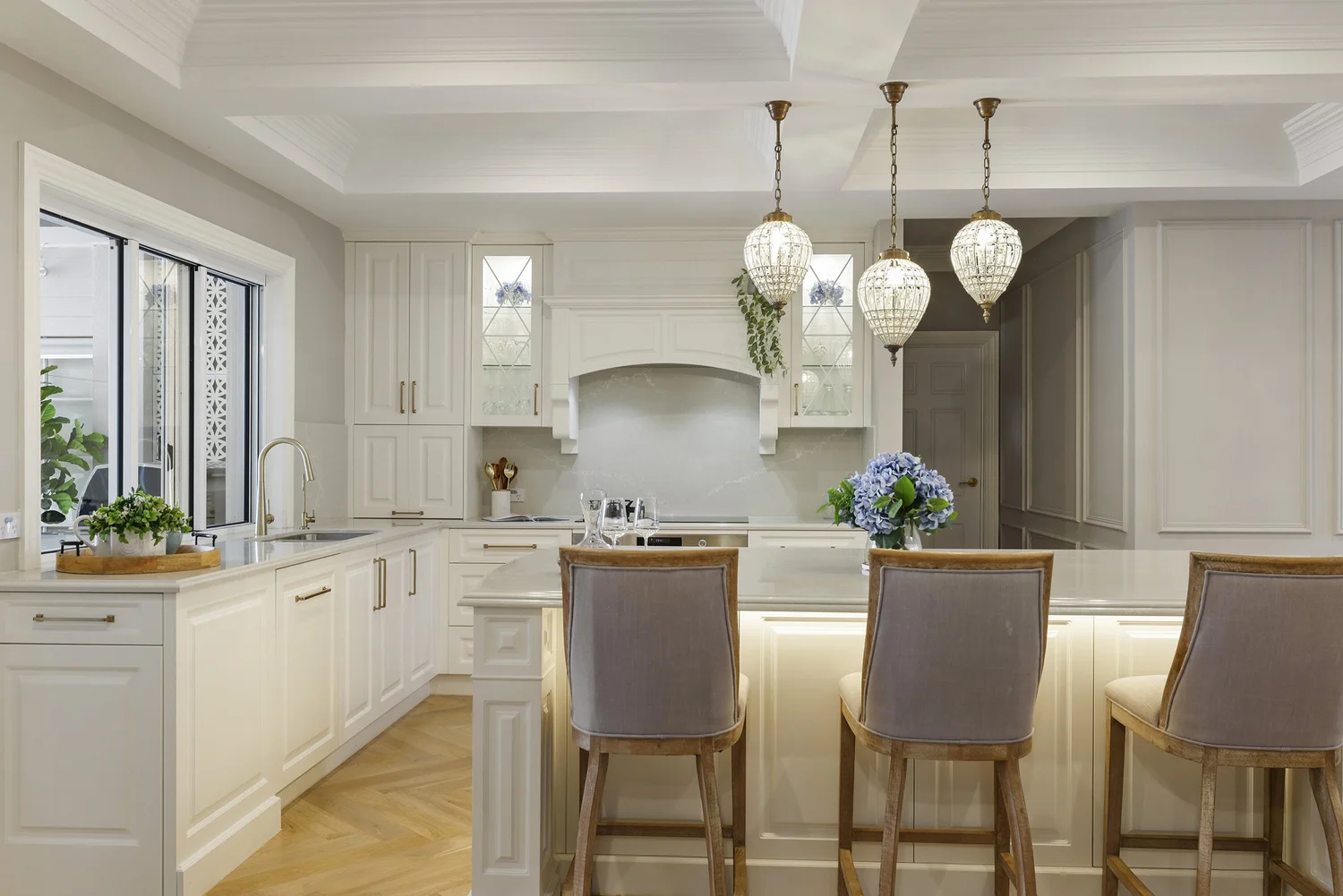 Contemporary Minimal White Kitchen | Smith & Smith Kitchens - Melbourne ...