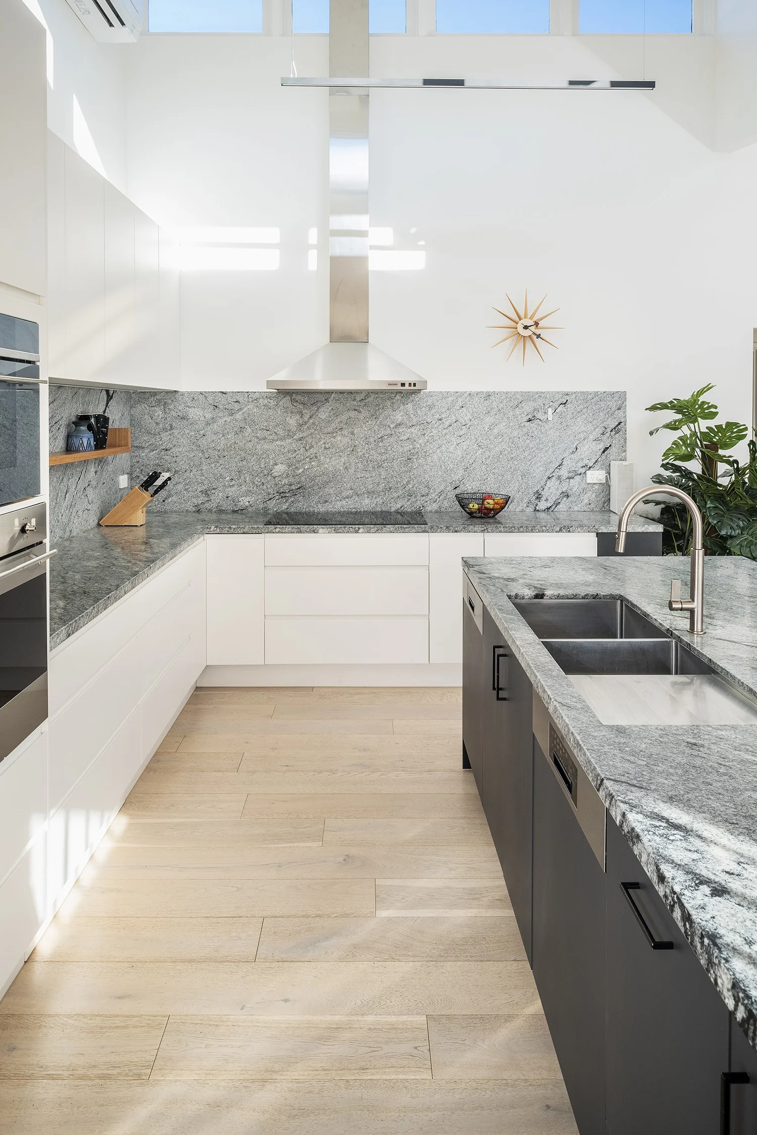 Modern Kitchen with Stone Benchtop and Spalshback | Smith & Smith ...