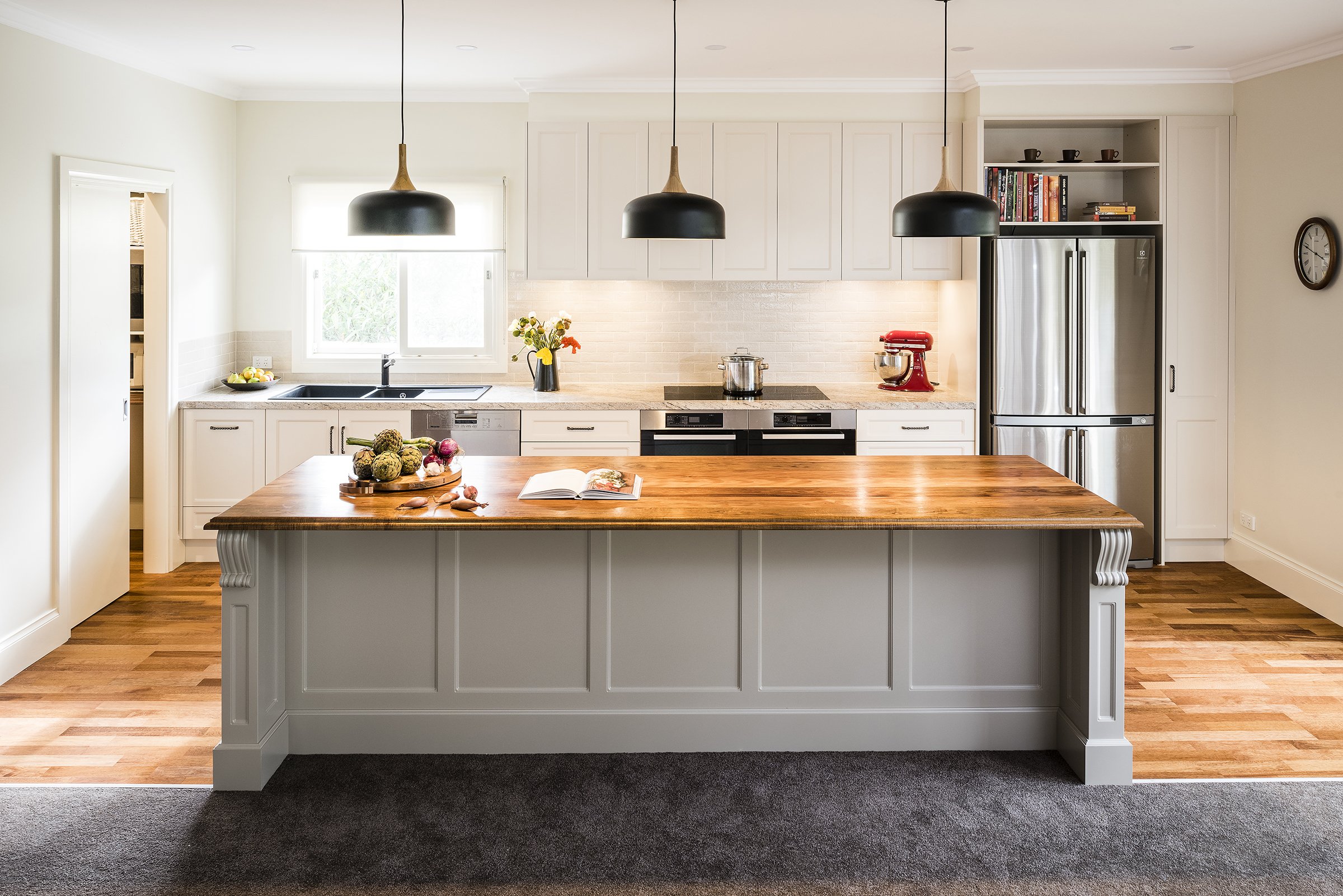 Buxton Coastal Kitchens | Smith & Smith