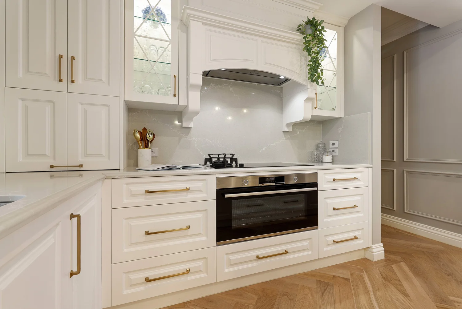 Contemporary Minimal White Kitchen | Smith & Smith Kitchens - Melbourne ...